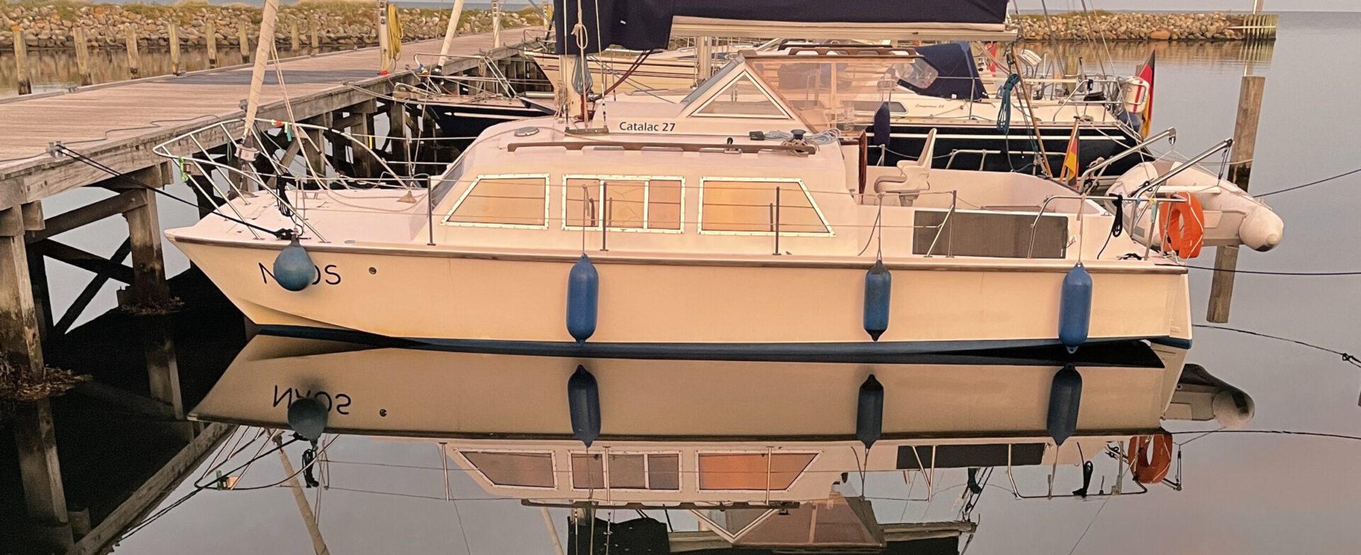 Unser Katamaran (Catalac 8M) bekommt Solarmodule | Wirlebeneinfach